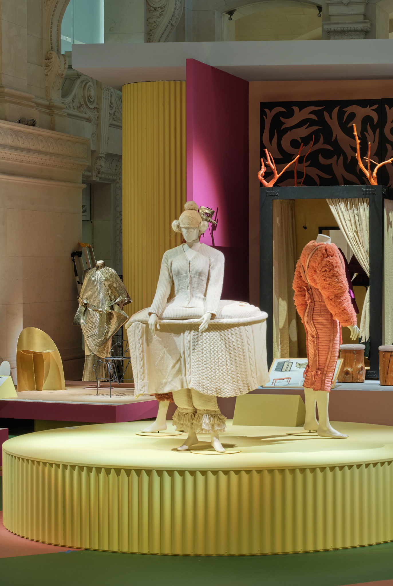 Design, mode, graphisme : les années 80 célébrées au Musée des Arts ...