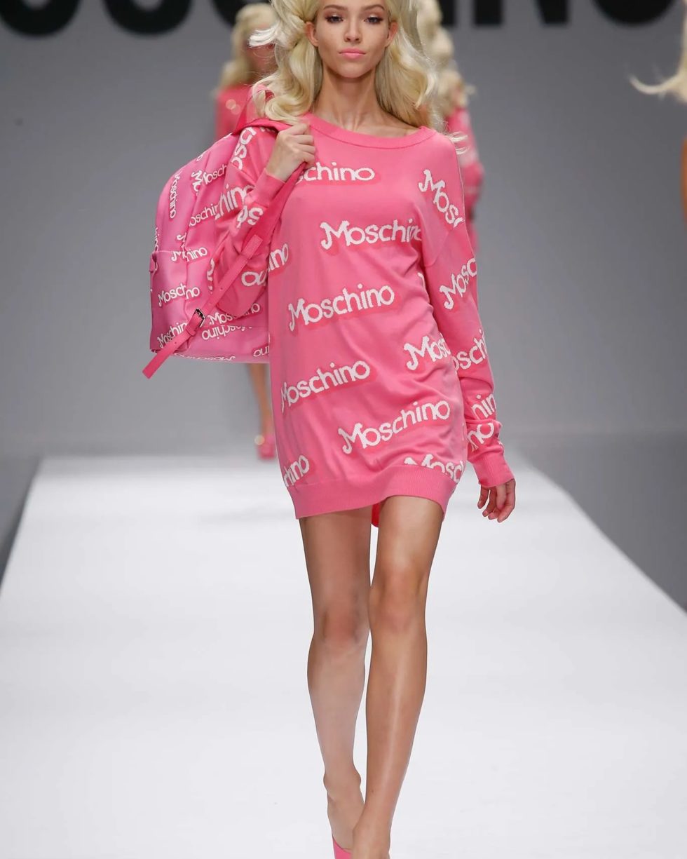 LES 10 MOMENTS LES PLUS ICONIQUES DE JEREMY SCOTT CHEZ MOSCHINO - Mixte ...