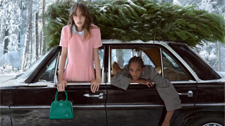 Prada dévoile “A Winter’s Tale”, sa campagne Holiday 2025 - Mixte Magazine